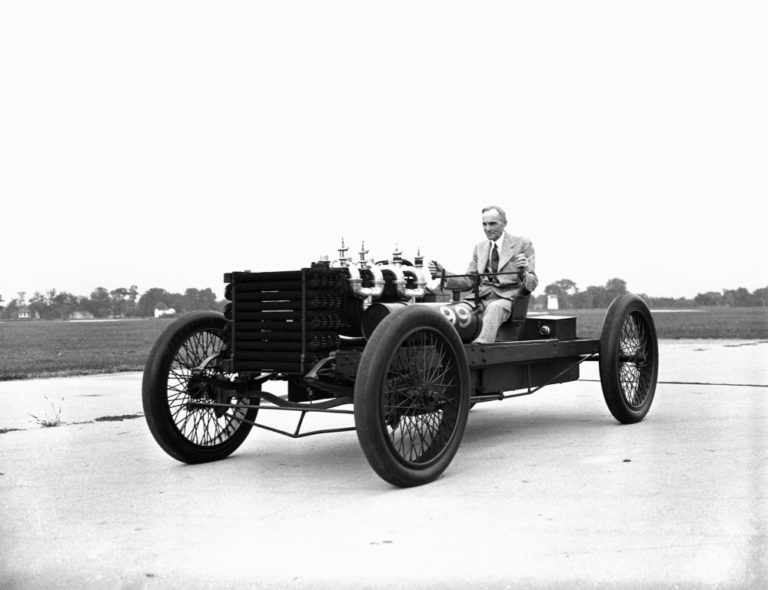 Ford 999: „Závodění vzniklo 5 minut po vyrobení druhého auta“ | Temple ...