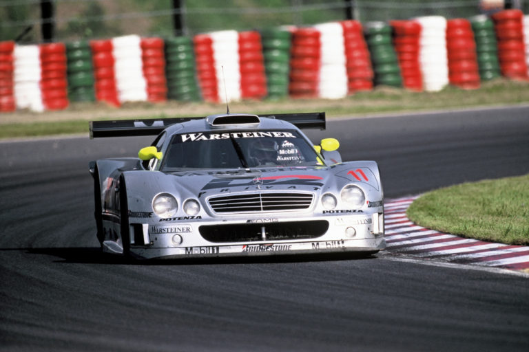 Mercedes-Benz CLK GTR: Ve FIA GT udělal dojem, v Le Mans ostudu ...